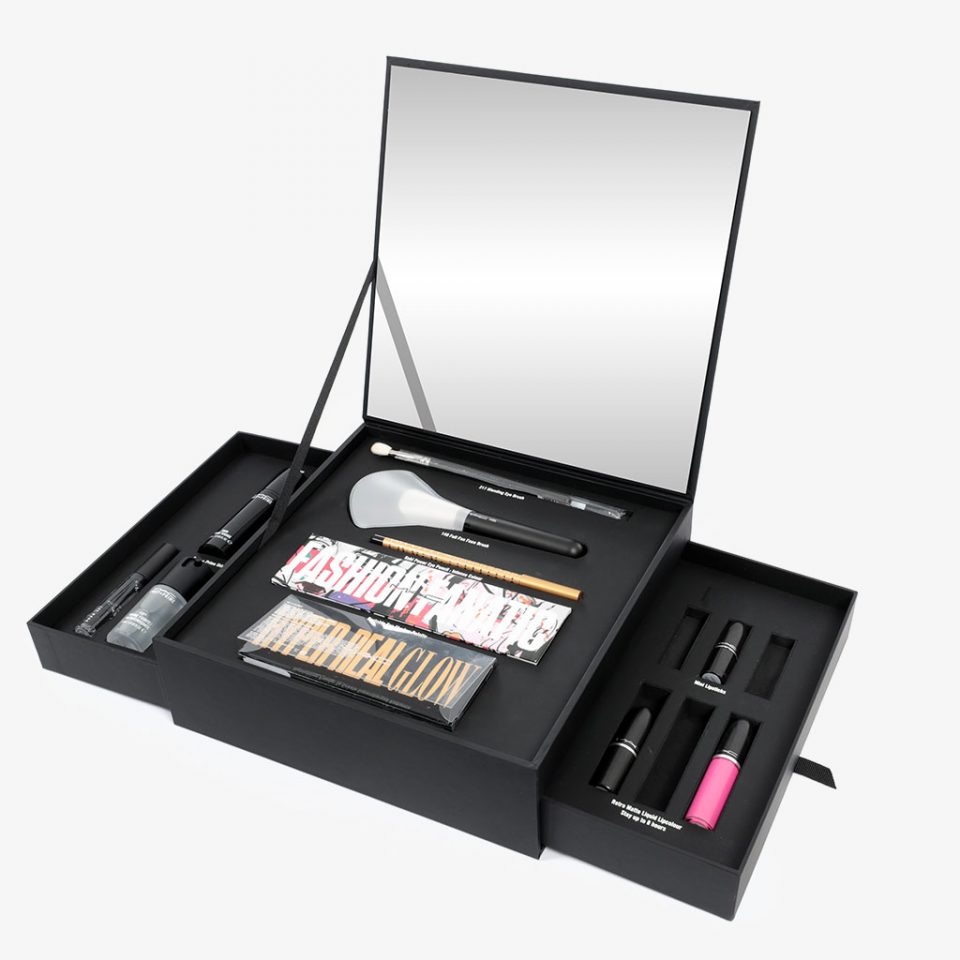 Makeup Box — MAC | AME