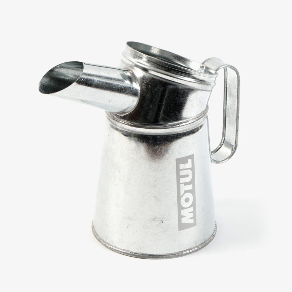 Pitcher — MOTUL | AME