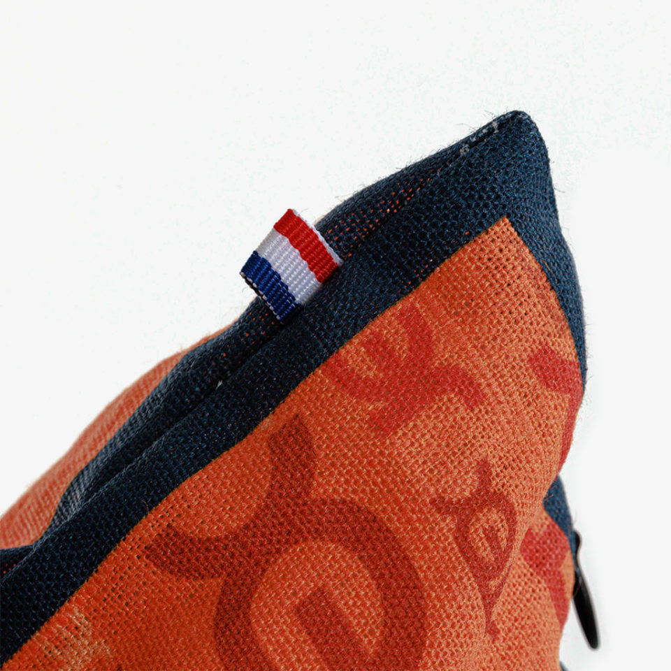 Cushion — JETEX | AME