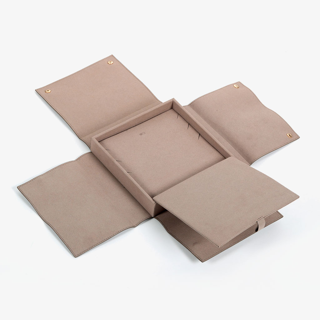 Square Jewelry Box - arije